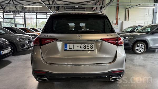 Brown Mercedes-Benz gle-450 2021 in Riga, with an engine capacity of 3.00 L and mileage of 171 thousand km for 47900 €, photo 5 on AUTOMOTO.COM.LV