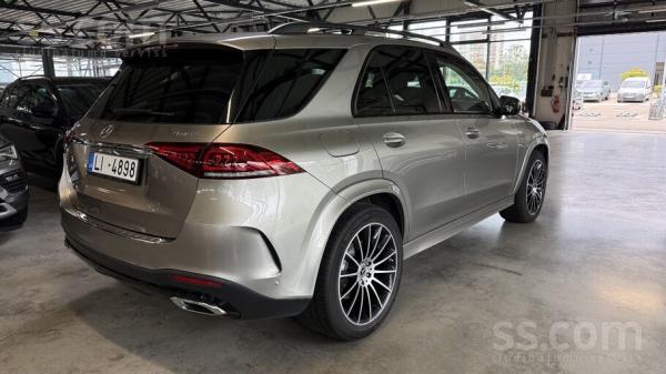 Brown Mercedes-Benz gle-450 2021 in Riga, with an engine capacity of 3.00 L and mileage of 171 thousand km for 47900 €, photo 6 on AUTOMOTO.COM.LV