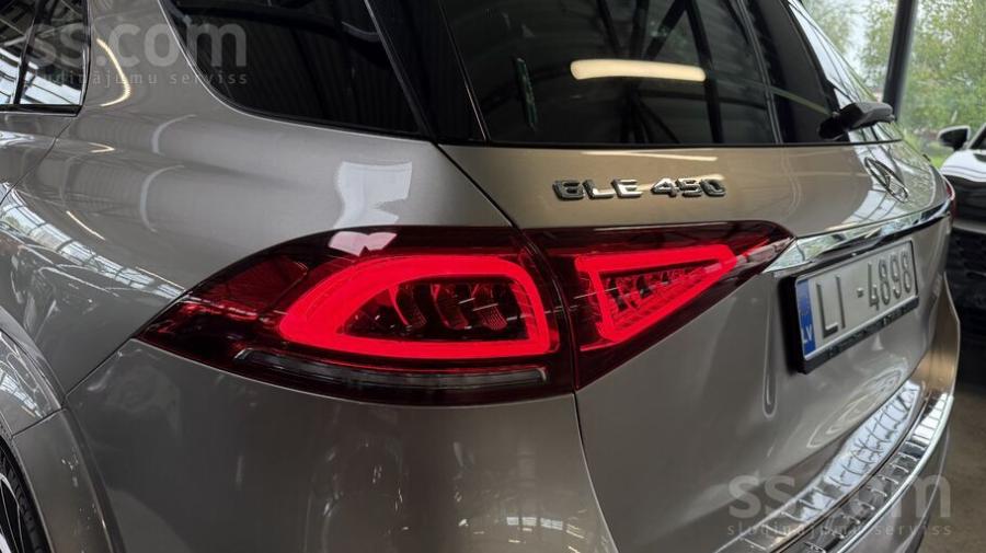 Brūns Mercedes-Benz gle-450 2021 Rīga, ar dzinēja tilpumu 3.00 L un nobraukumu 171 tūkst. km par 47900 €, foto 12 vietnē AUTOMOTO.COM.LV