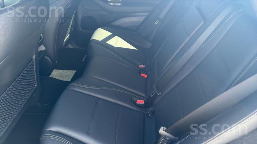 Grey Mercedes-Benz gle-450 2025 in Riga, with an engine capacity of 3.00 L and mileage of 13 thousand km for 91900 €, photo 12 on AUTOMOTO.COM.LV
