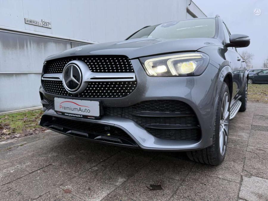 Pelēks Mercedes-Benz gle-450 2019 Viļņa, ar dzinēja tilpumu 3.00 L un nobraukumu 134 tūkst. km par 47900 €, foto 3 vietnē AUTOMOTO.COM.LV