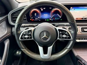 Pelēks Mercedes-Benz gle-450 2019 Viļņa, ar dzinēja tilpumu 3.00 L un nobraukumu 134 tūkst. km par 47900 €, foto 20 vietnē AUTOMOTO.COM.LV