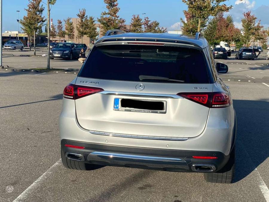 Grey Mercedes-Benz gle-450 2020 in Klaipeda, with an engine capacity of 3.00 L and mileage of 51 thousand km for 42900 €, photo 5 on AUTOMOTO.COM.LV