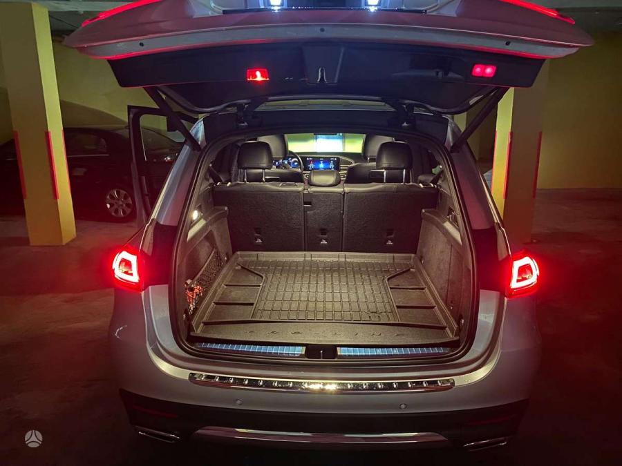 Grey Mercedes-Benz gle-450 2020 in Klaipeda, with an engine capacity of 3.00 L and mileage of 51 thousand km for 42900 €, photo 10 on AUTOMOTO.COM.LV