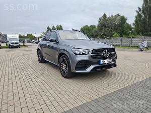 Grey Mercedes-Benz gle-450 2021 in Riga, with an engine capacity of 3.00 L and mileage of 143 thousand km for 50000 €, photo 8 on AUTOMOTO.COM.LV