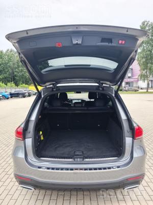 Grey Mercedes-Benz gle-450 2021 in Riga, with an engine capacity of 3.00 L and mileage of 143 thousand km for 50000 €, photo 9 on AUTOMOTO.COM.LV