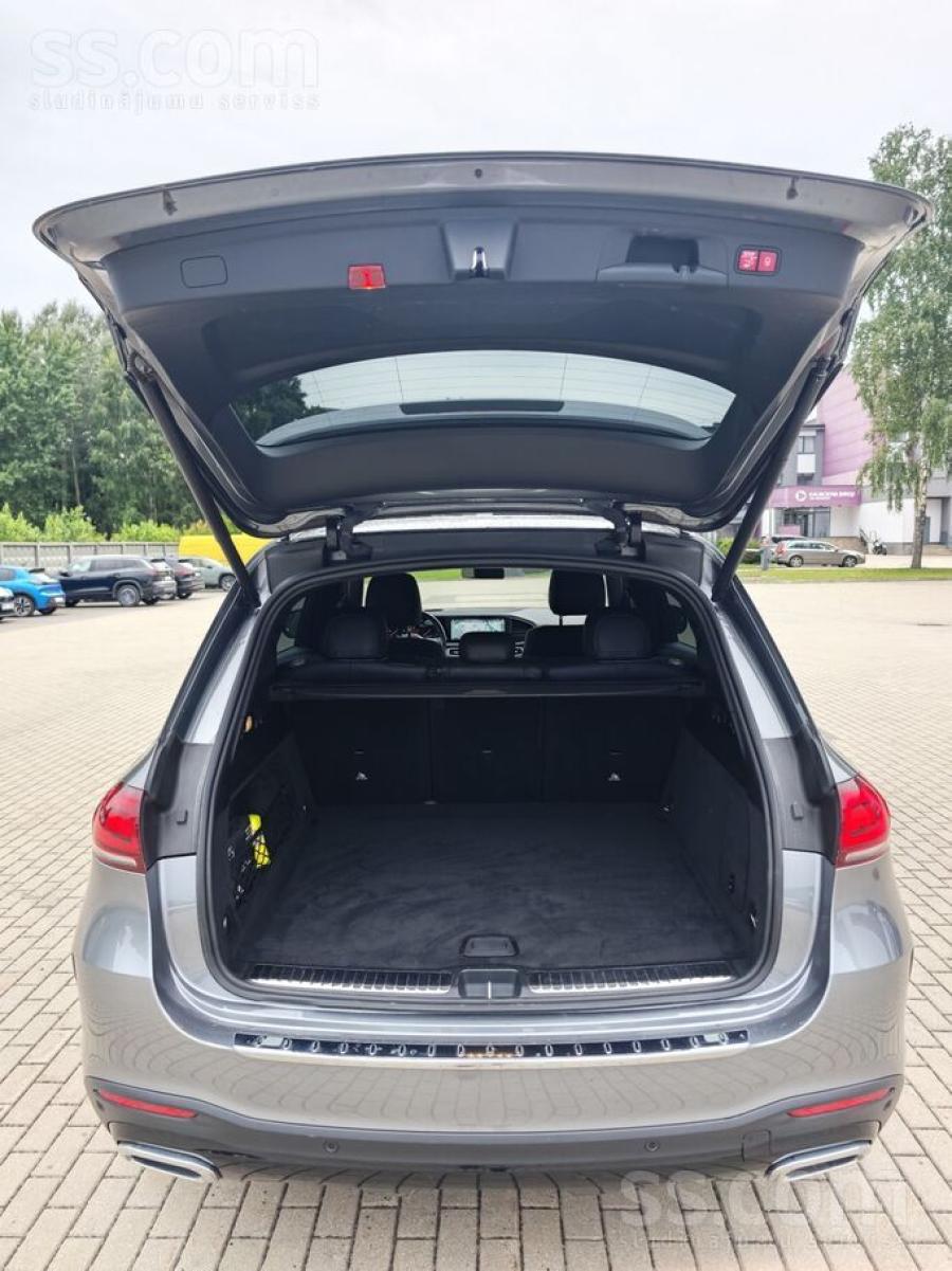 Grey Mercedes-Benz gle-450 2021 in Riga, with an engine capacity of 3.00 L and mileage of 143 thousand km for 50000 €, photo 9 on AUTOMOTO.COM.LV