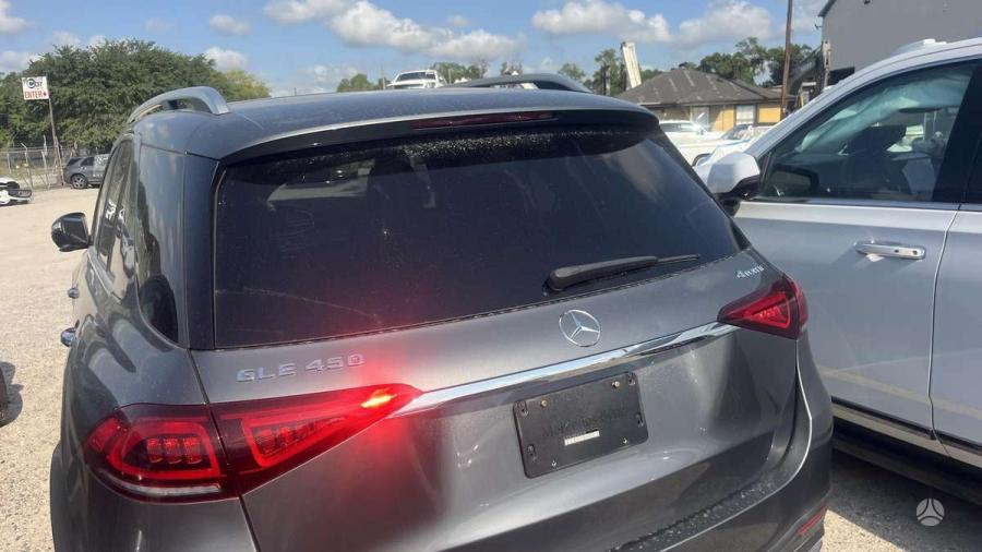 Grey Mercedes-Benz gle-450 2023 in Siauliai, with an engine capacity of 3.00 L and mileage of 80 thousand km for 31339 €, photo 14 on AUTOMOTO.COM.LV