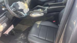 Grey Mercedes-Benz gle-450 2023 in Siauliai, with an engine capacity of 3.00 L and mileage of 80 thousand km for 31339 €, photo 6 on AUTOMOTO.COM.LV