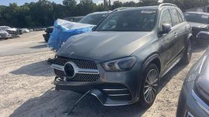 Grey Mercedes-Benz gle-450 2023 in Siauliai, with an engine capacity of 3.00 L and mileage of 80 thousand km for 31339 €, photo 17 on AUTOMOTO.COM.LV