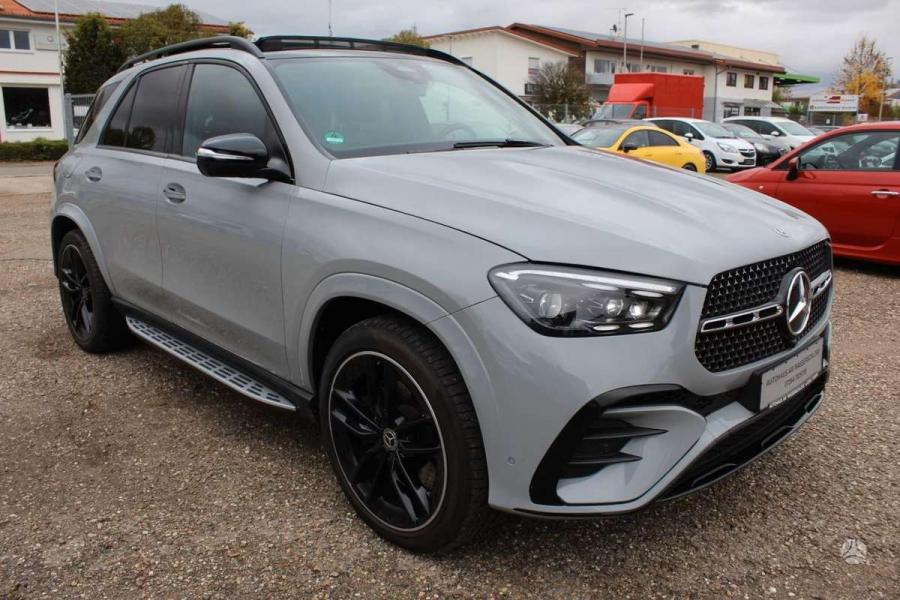 Pelēks Mercedes-Benz gle-450 2024 Viļņa, ar dzinēja tilpumu 2.99 L un nobraukumu 24 tūkst. km par 84989 €, foto 3 vietnē AUTOMOTO.COM.LV