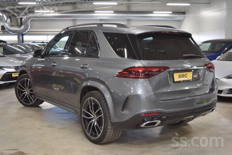 Grey Mercedes-Benz gle-450 2025 in Riga, with an engine capacity of 3.00 L and mileage of 35 thousand km for 89900 €, photo 3 on AUTOMOTO.COM.LV