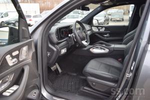 Grey Mercedes-Benz gle-450 2025 in Riga, with an engine capacity of 3.00 L and mileage of 35 thousand km for 89900 €, photo 4 on AUTOMOTO.COM.LV