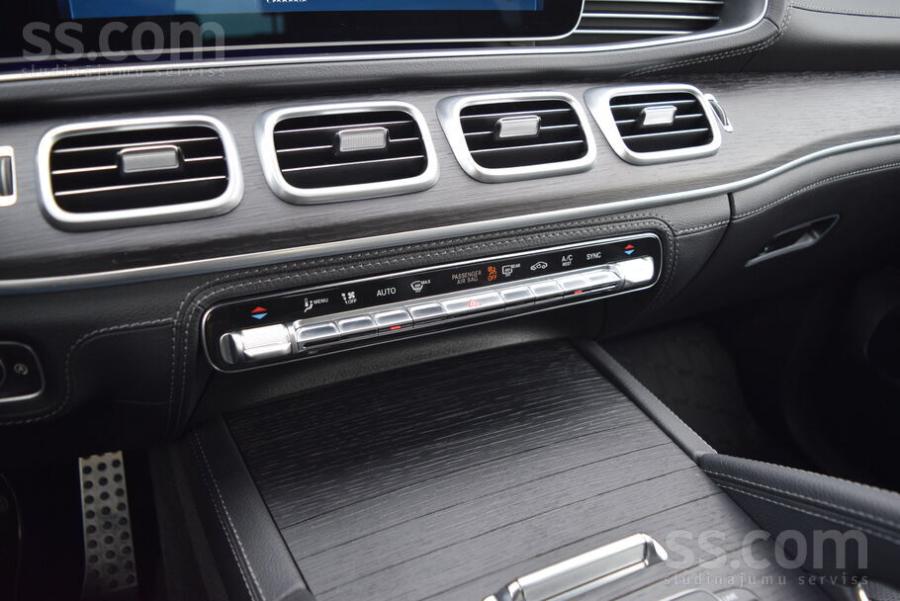 Grey Mercedes-Benz gle-450 2025 in Riga, with an engine capacity of 3.00 L and mileage of 35 thousand km for 89900 €, photo 7 on AUTOMOTO.COM.LV