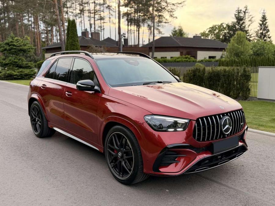 Sarkans Mercedes-Benz gle-450 2024 Viļņa, ar dzinēja tilpumu 2.99 L un nobraukumu 15 tūkst. km par 86500 €, foto 1 vietnē AUTOMOTO.COM.LV