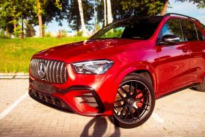 Sarkans Mercedes-Benz gle-450 2024 Viļņa, ar dzinēja tilpumu 2.99 L un nobraukumu 15 tūkst. km par 86500 €, foto 7 vietnē AUTOMOTO.COM.LV