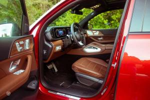 Sarkans Mercedes-Benz gle-450 2024 Viļņa, ar dzinēja tilpumu 2.99 L un nobraukumu 15 tūkst. km par 86500 €, foto 9 vietnē AUTOMOTO.COM.LV