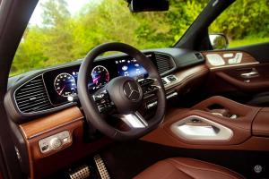 Sarkans Mercedes-Benz gle-450 2024 Viļņa, ar dzinēja tilpumu 2.99 L un nobraukumu 15 tūkst. km par 86500 €, foto 12 vietnē AUTOMOTO.COM.LV