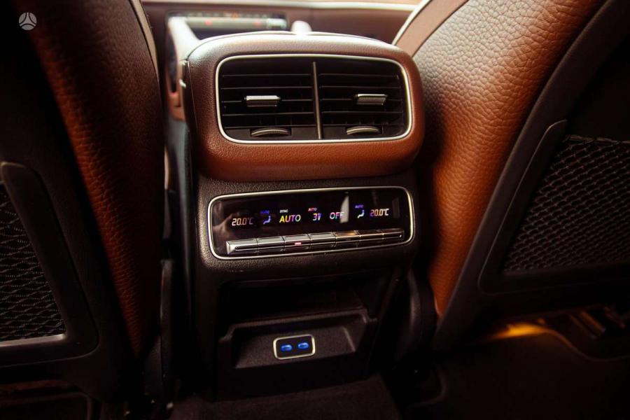 Sarkans Mercedes-Benz gle-450 2024 Viļņa, ar dzinēja tilpumu 2.99 L un nobraukumu 15 tūkst. km par 86500 €, foto 23 vietnē AUTOMOTO.COM.LV