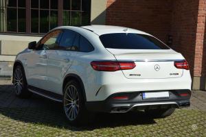 White Mercedes-Benz gle-450 2015 in Vilnius, with an engine capacity of 3.00 L and mileage of 153 thousand km for 30000 €, photo 3 on AUTOMOTO.COM.LV
