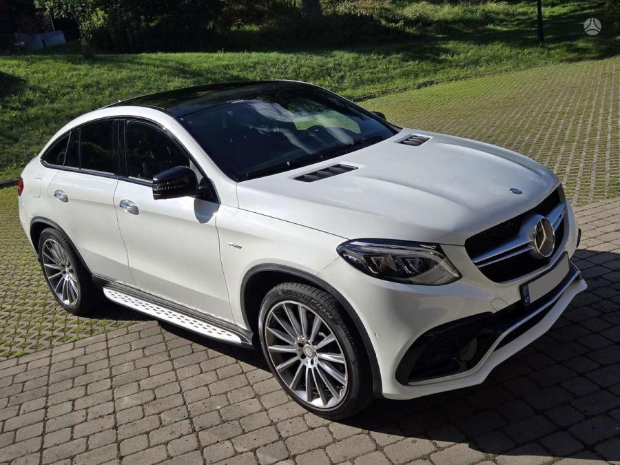 White Mercedes-Benz gle-450 2015 in Vilnius, with an engine capacity of 3.00 L and mileage of 153 thousand km for 30000 €, photo 13 on AUTOMOTO.COM.LV