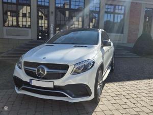 White Mercedes-Benz gle-450 2015 in Vilnius, with an engine capacity of 3.00 L and mileage of 153 thousand km for 30000 €, photo 15 on AUTOMOTO.COM.LV