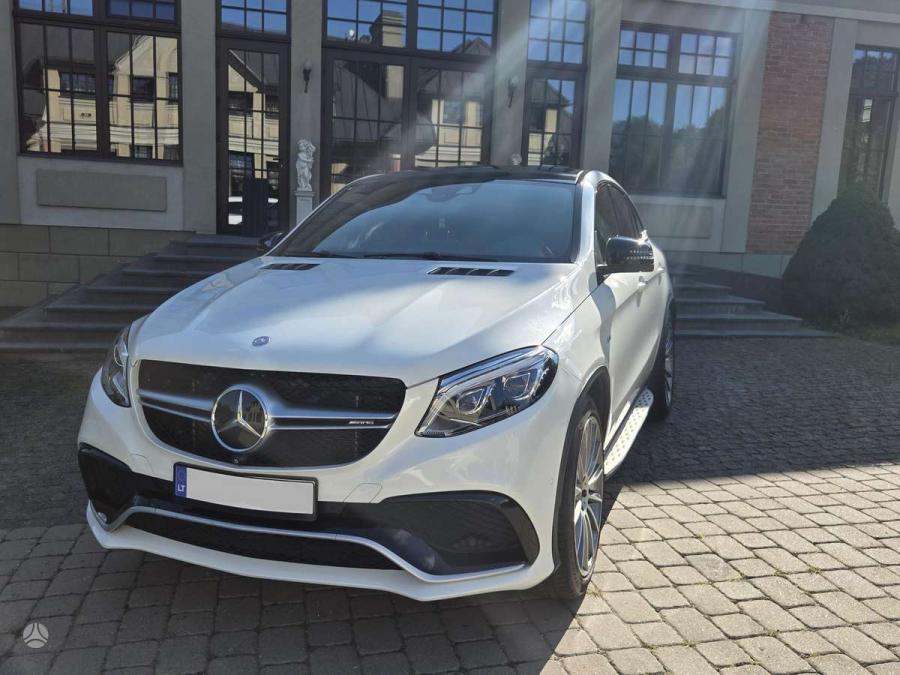 White Mercedes-Benz gle-450 2015 in Vilnius, with an engine capacity of 3.00 L and mileage of 153 thousand km for 30000 €, photo 15 on AUTOMOTO.COM.LV