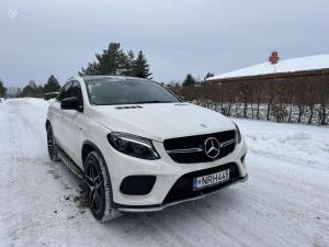 Белый Мерседес GLE 450 2016 в Клайпеда, объемом двигателя 3.00 л и пробегом 186 тыс. км за 25500 €, фото 2 на AUTOMOTO.COM.LV