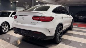 Balts Mercedes-Benz gle-450 2016 Rīga, ar dzinēja tilpumu 3.00 L un nobraukumu 240 tūkst. km par 28490 €, foto 6 vietnē AUTOMOTO.COM.LV