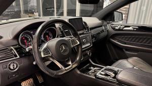 Balts Mercedes-Benz gle-450 2016 Rīga, ar dzinēja tilpumu 3.00 L un nobraukumu 240 tūkst. km par 28490 €, foto 9 vietnē AUTOMOTO.COM.LV