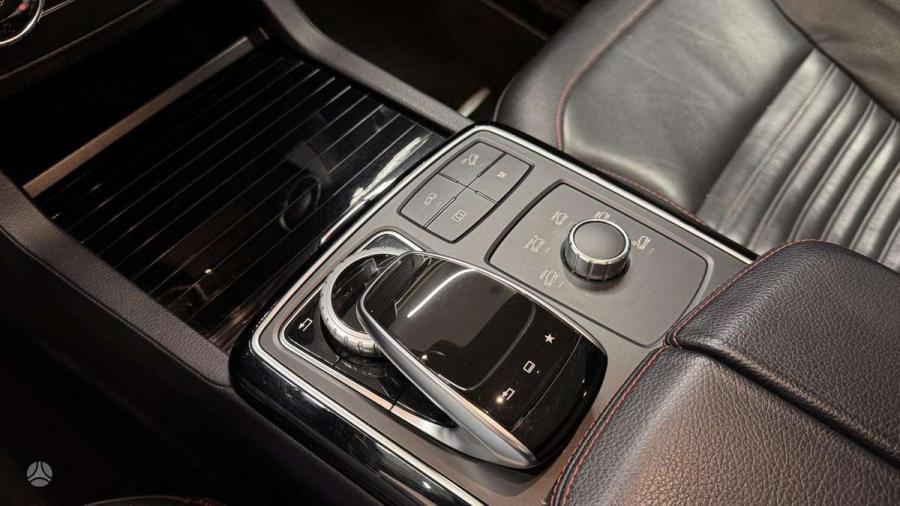 Balts Mercedes-Benz gle-450 2016 Rīga, ar dzinēja tilpumu 3.00 L un nobraukumu 240 tūkst. km par 28490 €, foto 21 vietnē AUTOMOTO.COM.LV