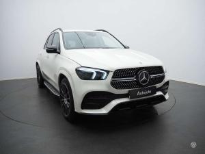 Balts Mercedes-Benz gle-450 2020 Viļņa, ar dzinēja tilpumu 3.00 L un nobraukumu 96 tūkst. km par 51500 €, foto 3 vietnē AUTOMOTO.COM.LV