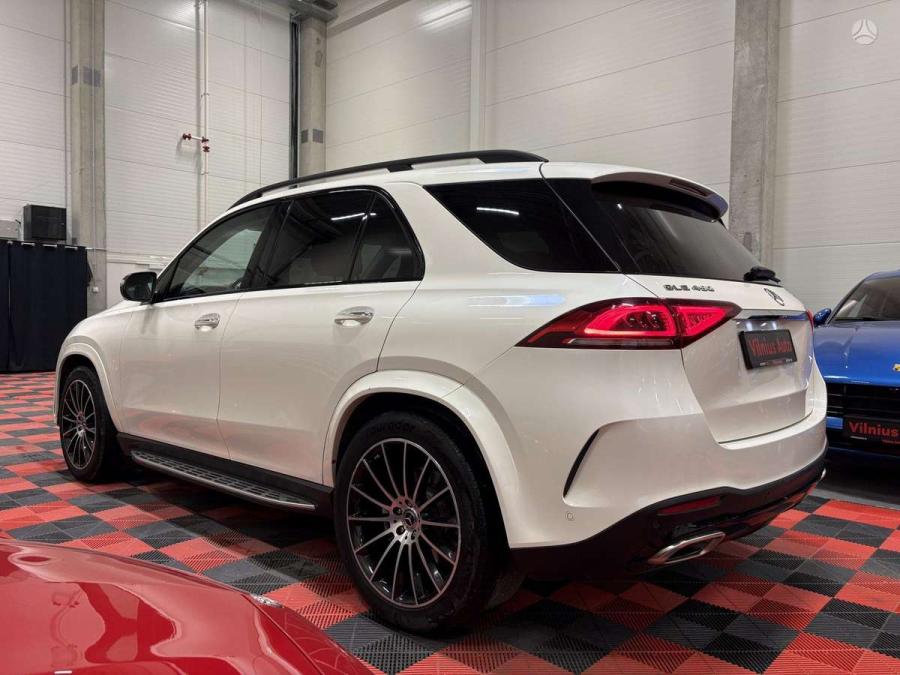 Белый Мерседес GLE 450 2020 в Вильнюс, объемом двигателя 3.00 л и пробегом 102 тыс. км за 49999 €, фото 7 на AUTOMOTO.COM.LV