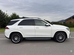 Balts Mercedes-Benz gle-450 2024 Palanga, ar dzinēja tilpumu 3.00 L un nobraukumu 29 tūkst. km par 76000 €, foto 3 vietnē AUTOMOTO.COM.LV