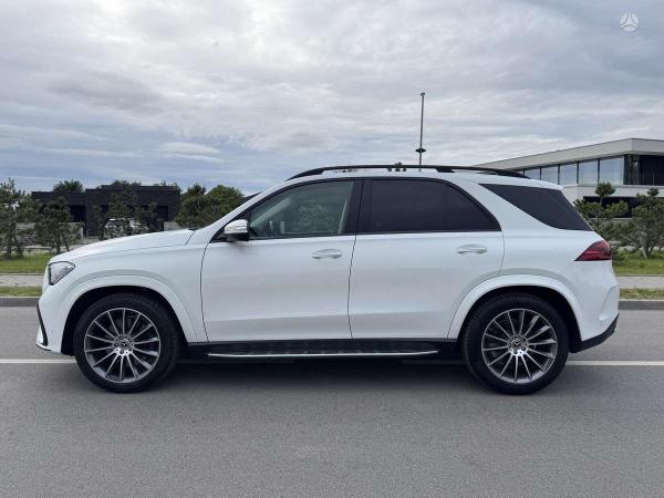 Balts Mercedes-Benz gle-450 2024 Palanga, ar dzinēja tilpumu 3.00 L un nobraukumu 29 tūkst. km par 76000 €, foto 5 vietnē AUTOMOTO.COM.LV