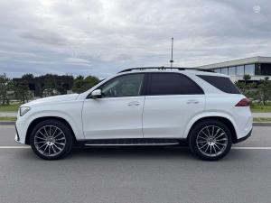 Balts Mercedes-Benz gle-450 2024 Palanga, ar dzinēja tilpumu 3.00 L un nobraukumu 29 tūkst. km par 76000 €, foto 6 vietnē AUTOMOTO.COM.LV