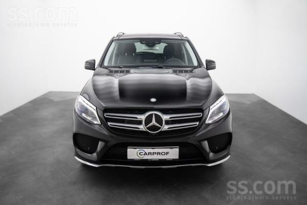 Melns Mercedes-Benz gle-500 2016 Tallina, ar dzinēja tilpumu 3.00 L un nobraukumu 207 tūkst. km par 18999 €, foto 5 vietnē AUTOMOTO.COM.LV