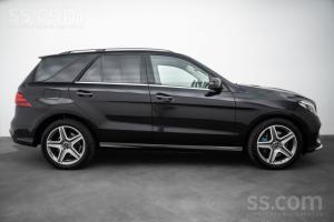 Черный Мерседес GLE 500 2016 в Таллин, объемом двигателя 3.00 л и пробегом 207 тыс. км за 18999 €, фото 7 на AUTOMOTO.COM.LV