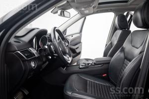 Черный Мерседес GLE 500 2017 в Таллин, объемом двигателя 3.00 л и пробегом 150 тыс. км за 22999 €, фото 10 на AUTOMOTO.COM.LV