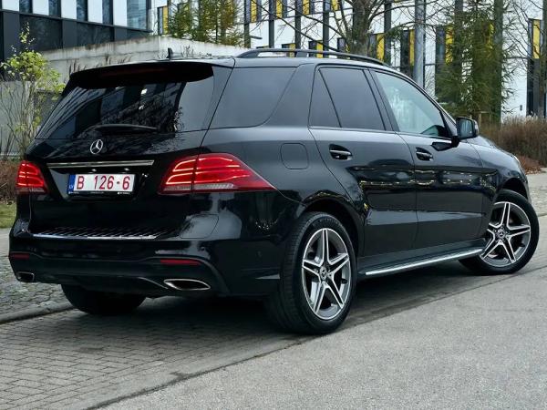Melns Mercedes-Benz gle-500 2018 Rīga, ar dzinēja tilpumu 3.00 L un nobraukumu 189 tūkst. km par 23390 €, foto 1 vietnē AUTOMOTO.COM.LV