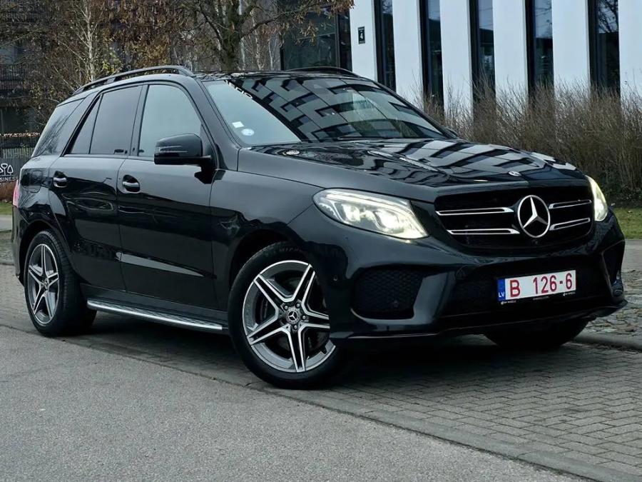 Melns Mercedes-Benz gle-500 2018 Rīga, ar dzinēja tilpumu 3.00 L un nobraukumu 189 tūkst. km par 23390 €, foto 7 vietnē AUTOMOTO.COM.LV