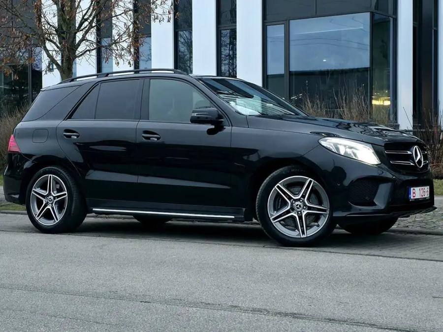 Melns Mercedes-Benz gle-500 2018 Rīga, ar dzinēja tilpumu 3.00 L un nobraukumu 189 tūkst. km par 23390 €, foto 8 vietnē AUTOMOTO.COM.LV