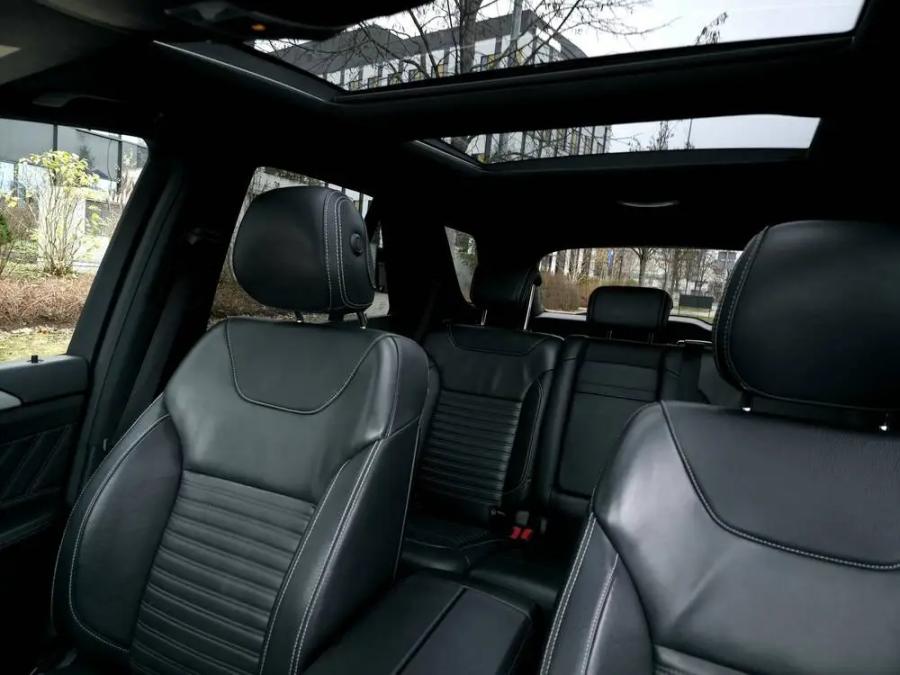 Melns Mercedes-Benz gle-500 2018 Rīga, ar dzinēja tilpumu 3.00 L un nobraukumu 189 tūkst. km par 23390 €, foto 12 vietnē AUTOMOTO.COM.LV