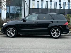 Melns Mercedes-Benz gle-500 2018 Rīga, ar dzinēja tilpumu 3.00 L un nobraukumu 189 tūkst. km par 23390 €, foto 22 vietnē AUTOMOTO.COM.LV
