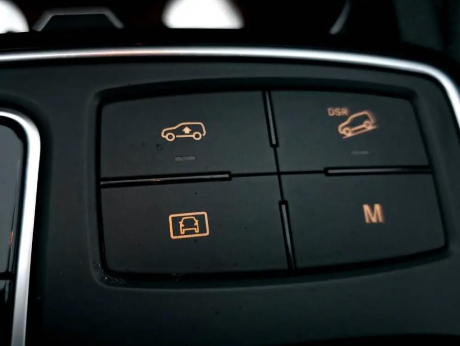 Melns Mercedes-Benz gle-500 2018 Rīga, ar dzinēja tilpumu 3.00 L un nobraukumu 189 tūkst. km par 23390 €, foto 71 vietnē AUTOMOTO.COM.LV