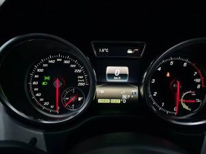 Melns Mercedes-Benz gle-500 2018 Rīga, ar dzinēja tilpumu 3.00 L un nobraukumu 189 tūkst. km par 23390 €, foto 76 vietnē AUTOMOTO.COM.LV