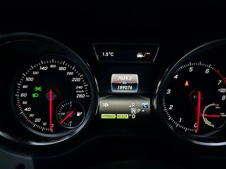 Melns Mercedes-Benz gle-500 2018 Rīga, ar dzinēja tilpumu 3.00 L un nobraukumu 189 tūkst. km par 23390 €, foto 78 vietnē AUTOMOTO.COM.LV