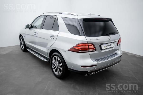 Mercedes-Benz gle-500 2016 Tallina, ar dzinēja tilpumu 3.00 L un nobraukumu 114 tūkst. km par 24999 €, foto 6 vietnē AUTOMOTO.COM.LV