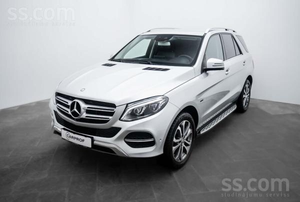 Mercedes-Benz gle-500 2016 Tallina, ar dzinēja tilpumu 3.00 L un nobraukumu 115 tūkst. km par 19699 €, foto 1 vietnē AUTOMOTO.COM.LV