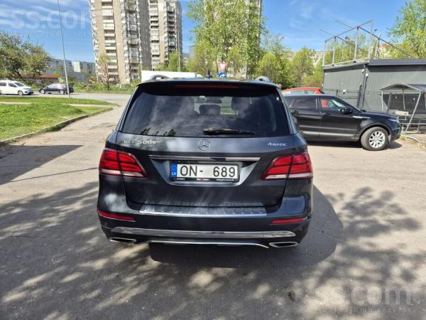 Серый Мерседес GLE 500 2016 в Рига, объемом двигателя 3.00 л и пробегом 248 тыс. км за 20990 €, фото 7 на AUTOMOTO.COM.LV